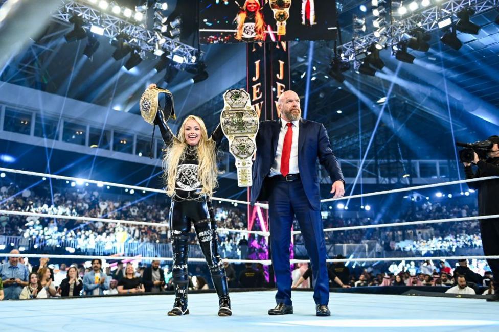 Raw and SmackDown: WWE bring tour to UK ahead of Wrestlemania 41 - BBC ...