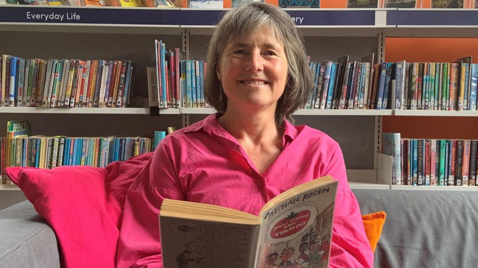 Sheffield libraries at 'heart of community' a decade after cuts - BBC News