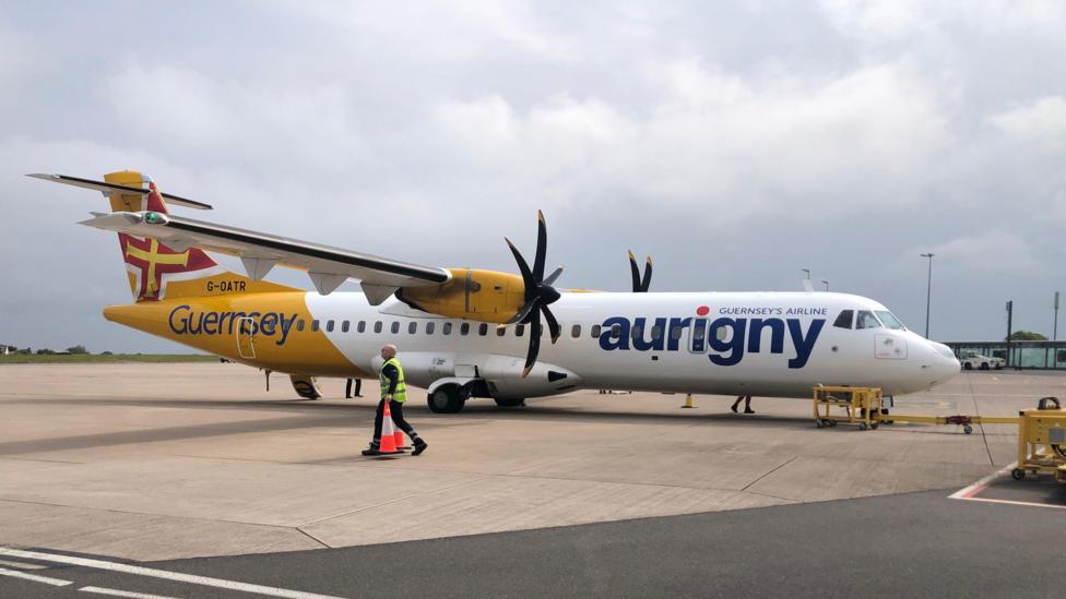Fifth Aurigny ATR's arrival 'milestone' for Guernsey airline - BBC News