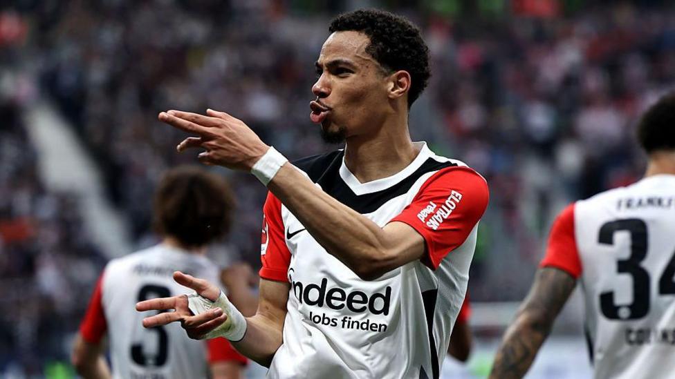 Strikers who will be in demand this summer: Sesko, Mbeumo, Ekitike ...