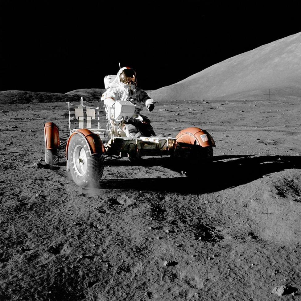 Private spacecraft Blue Ghost successfully lands on the Moon - BBC ...