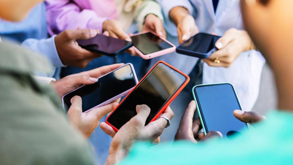 Japanese town Toyoake wants to limit smartphone use to two hours a day ...
