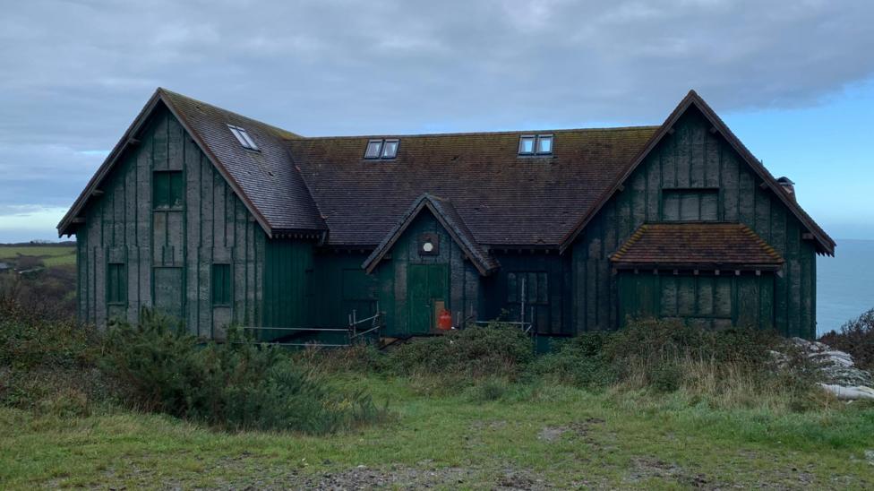 Sark investors looking for at least £20m - BBC News