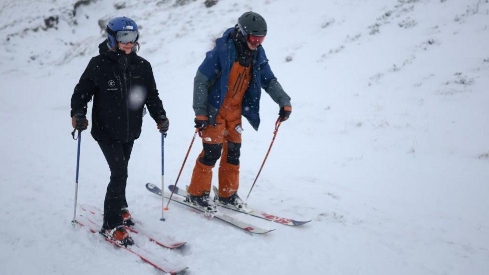 Snow photos UK: Beautiful views and snowman, ski and sled fun - BBC ...