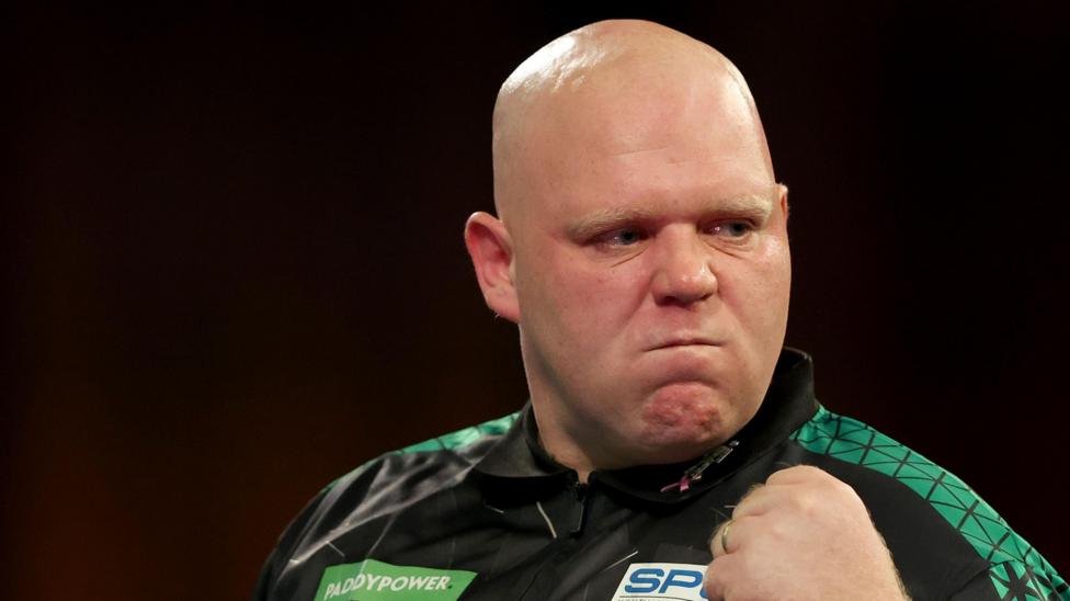Martin Lukeman stuns Rob Cross to reach Grand Slam of Darts semi-finals ...
