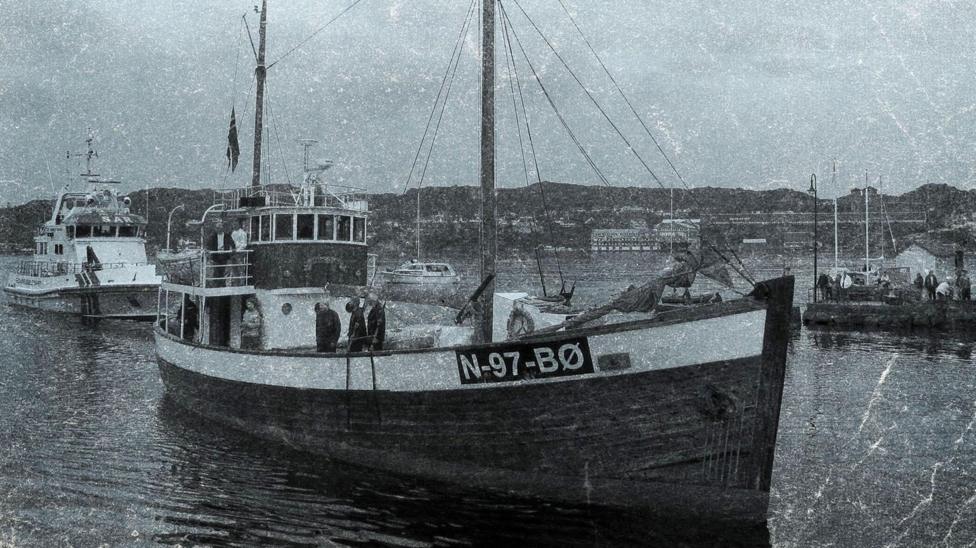 VE Day: How the secret 'Shetland Bus' helped Norway during WW2 - BBC News