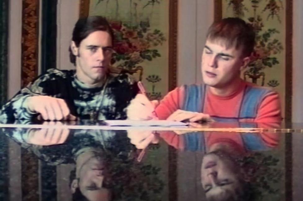 Take That's new documentary tells a very familiar story - BBC News