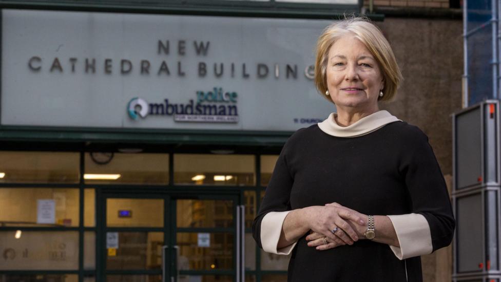 Investigation into officer who killed IRA man 'inadequate' - BBC News