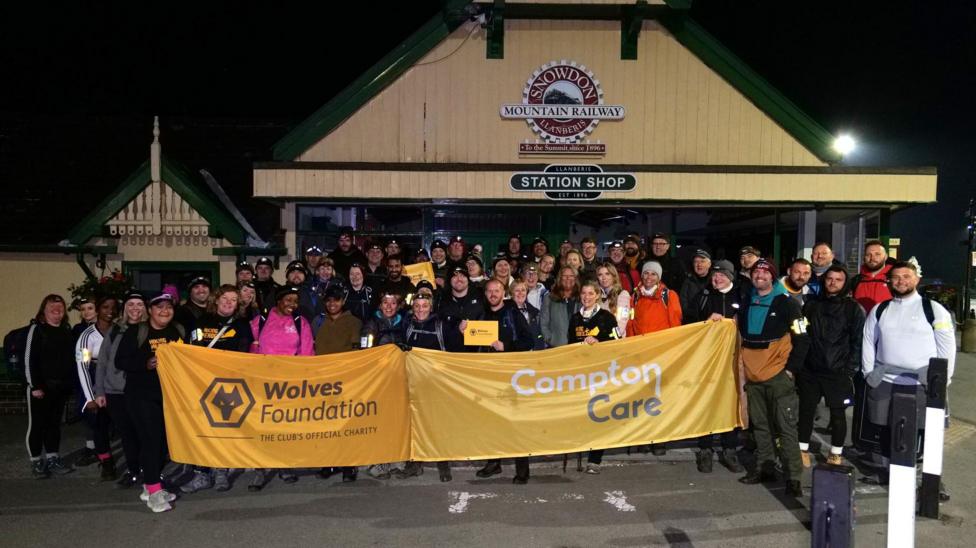 More than £21k raised in Compton Hospice mountain hike - BBC News