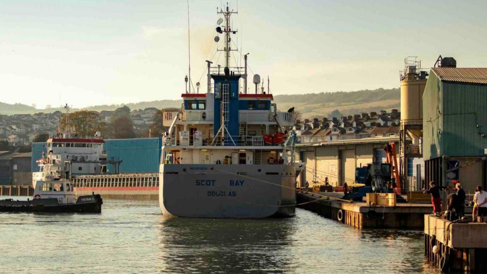 Cargo ship refloated after running aground in Teignmouth harbour - BBC News