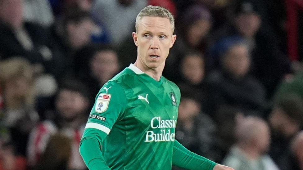 Blackburn Rovers sign Adam Forshaw after Plymouth Argyle release - BBC ...