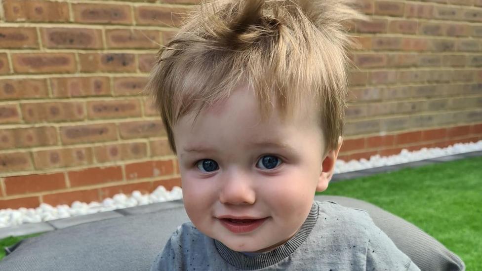 Oliver Steeper: Parents welcome new safety rules for nurseries - BBC News