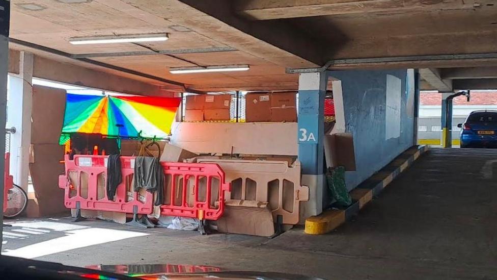 Gloucester City Council works to 'break cycle' of homelessness - BBC News
