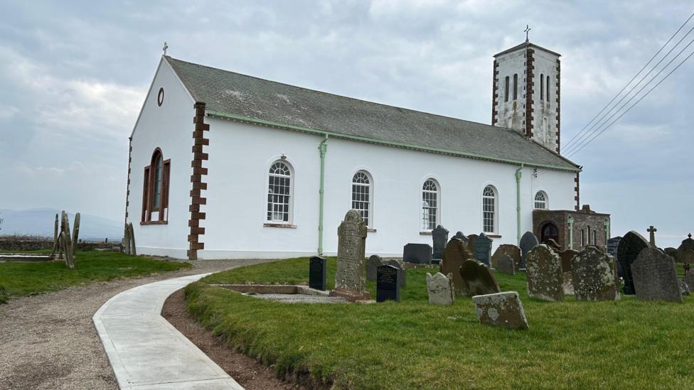 Viking age stone grave markers go on display - BBC News