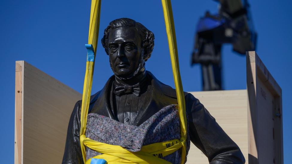 Stephenson Euston statue to go on show at Shildon museum in County ...
