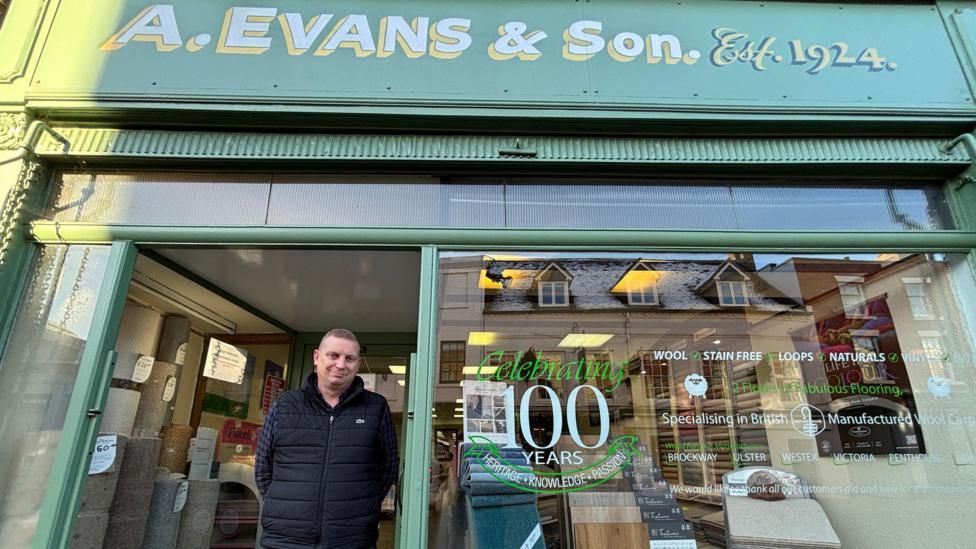 Shrewsbury carpet shop celebrates 100 years in business - BBC News