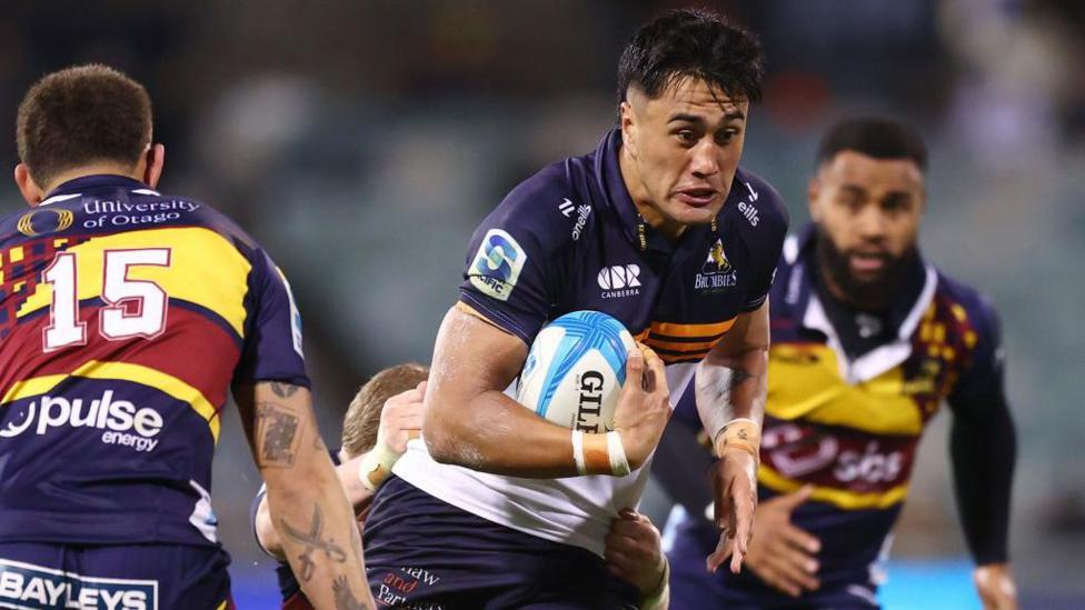 Exeter Chiefs sign centre Tamati Tua and prop Kwenzo Blose - BBC Sport