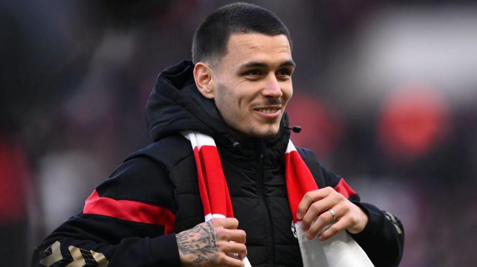 Enzo Le Fee: Sunderland signing is 'statement of ambition' - Le Bris ...