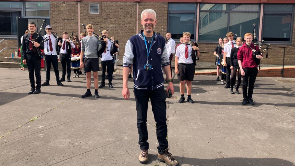 Pipes over pop: More pupils get chance to learn traditional instruments ...