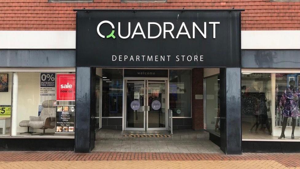 Quadrant in Chelmsford and Braintree closes department stores - BBC News
