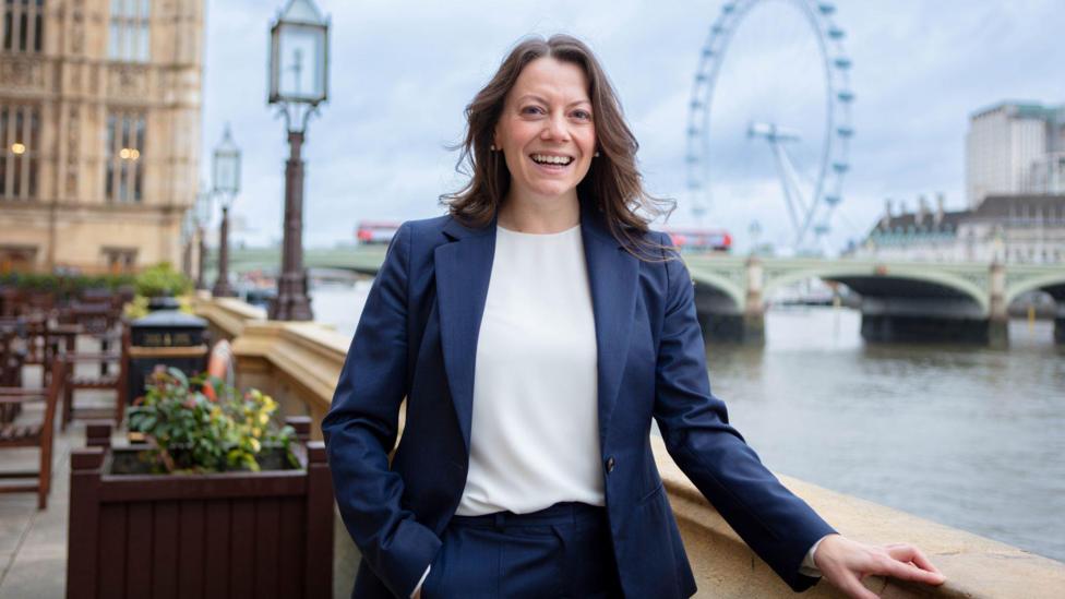 Who are the MPs representing Buckinghamshire? - BBC News