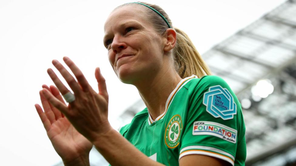 Diane Caldwell: Defender retires from Republic of Ireland duty - BBC Sport