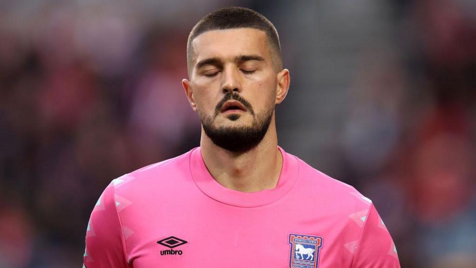 Ipswich news: 'Was it necessary for us to buy a goalkeeper?' - BBC Sport