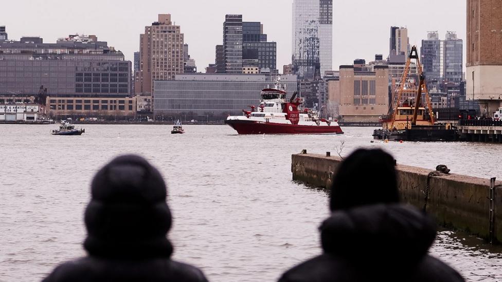 Hudson river: What we know about the fatal helicopter crash - BBC News