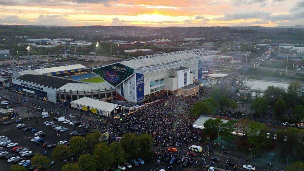 New images of Leeds United stadium transformation unveiled - BBC News