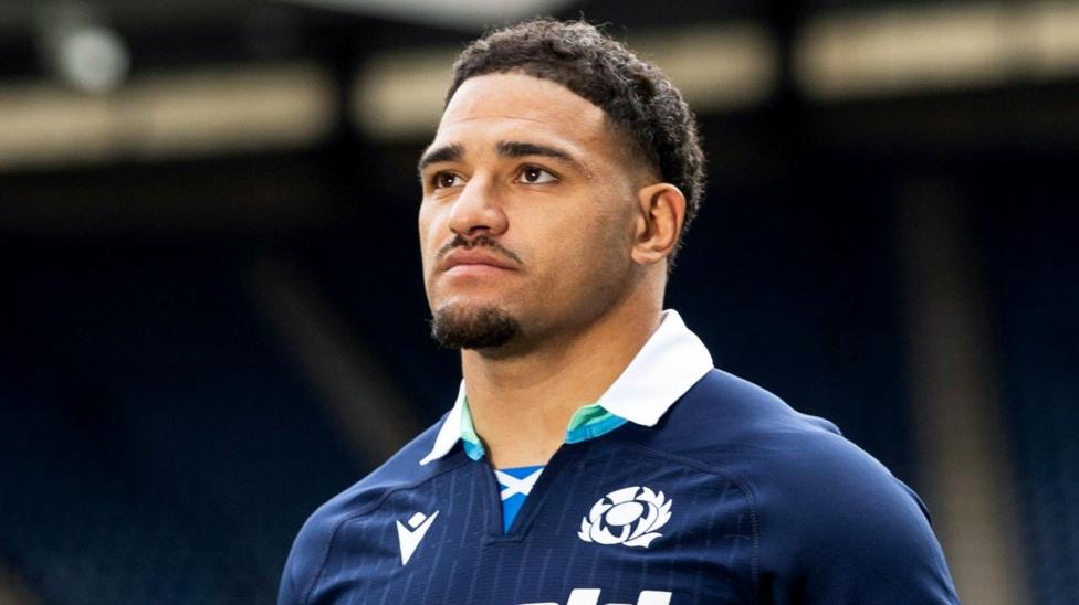 Scotland captain Sione Tuipulotu signs new Glasgow Warriors deal - BBC ...