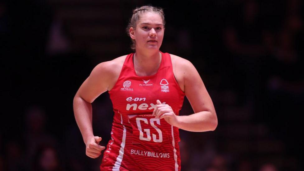 Netball Super League: London Mavericks win to maintain play-off push ...
