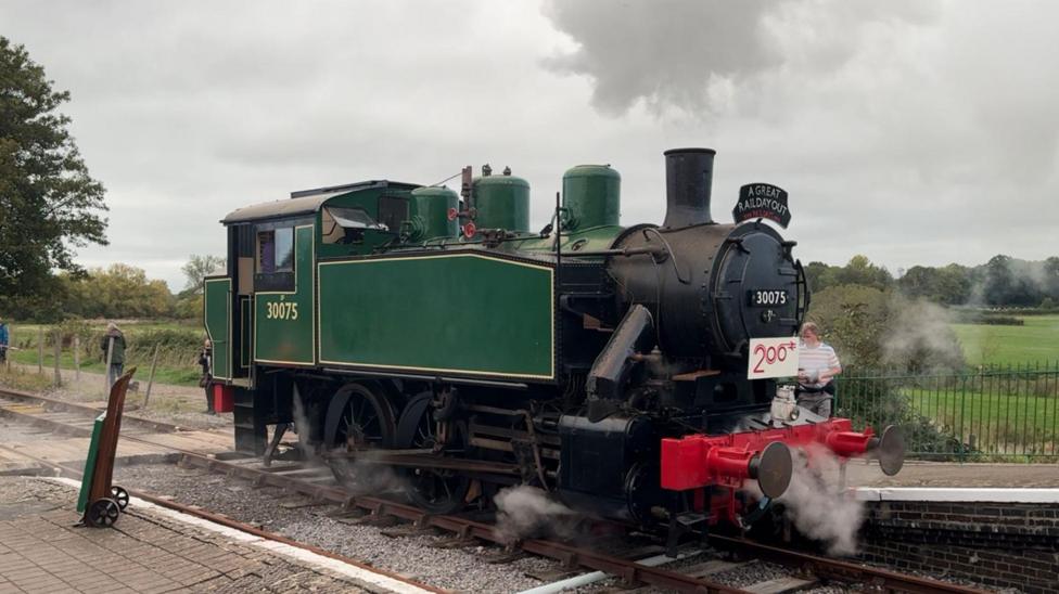 Shillingstone railway line rebuilt by volunteers officially opens - BBC ...