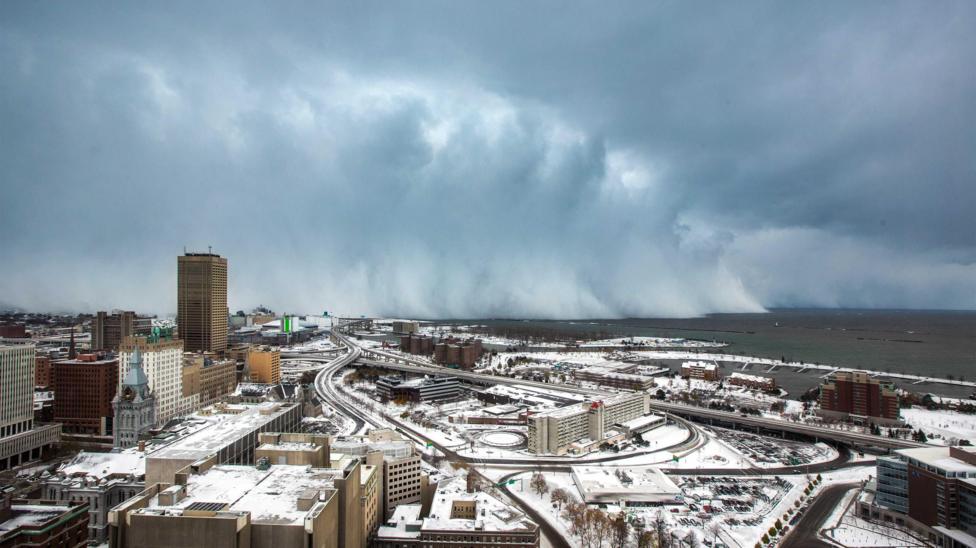 What is lake-effect snow? - BBC Weather