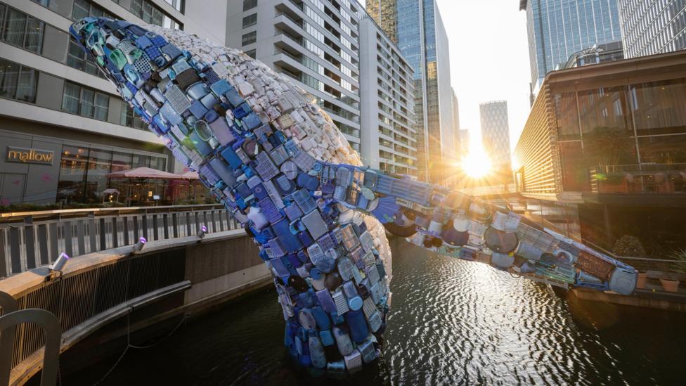 Canary Wharf whale sculpture a reminder of plastic waste in oceans ...