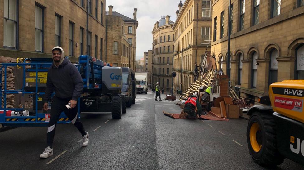 Saltaire: Film crews and actors spotted in historic village - BBC News