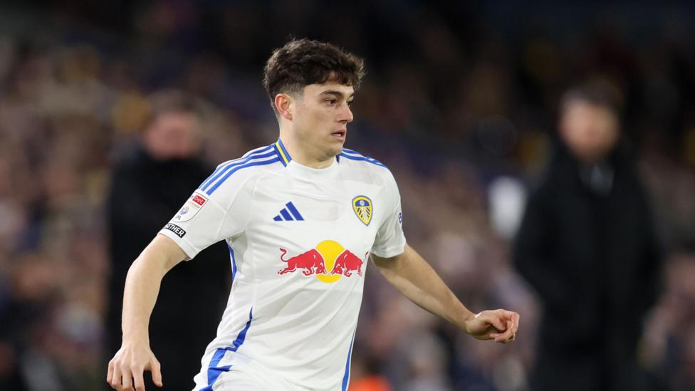 Leeds: Farke hails James' decisive contributions - BBC Sport