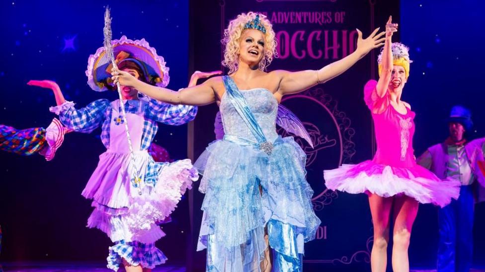 Australian drag queen Courtney Act on starring in Bradford panto - BBC News