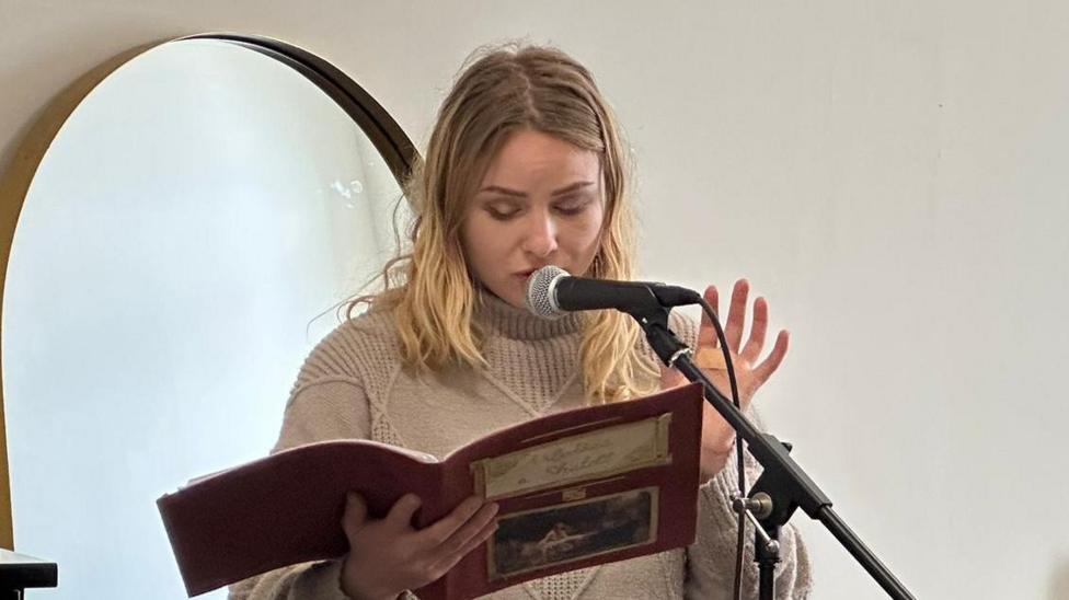 Cornish language set to get top level protection - BBC News