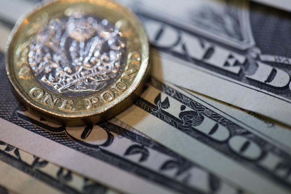 Pound hits highest level against dollar for a year - BBC News