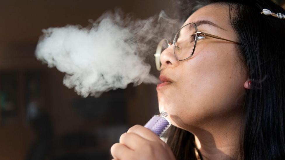 Sharp rise in vaping among young adults who never regularly smoked ...