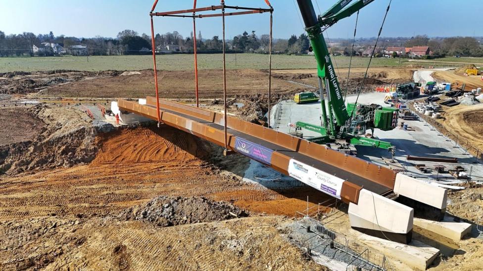 Long Stratton residents invited to first look at new bypass - BBC News