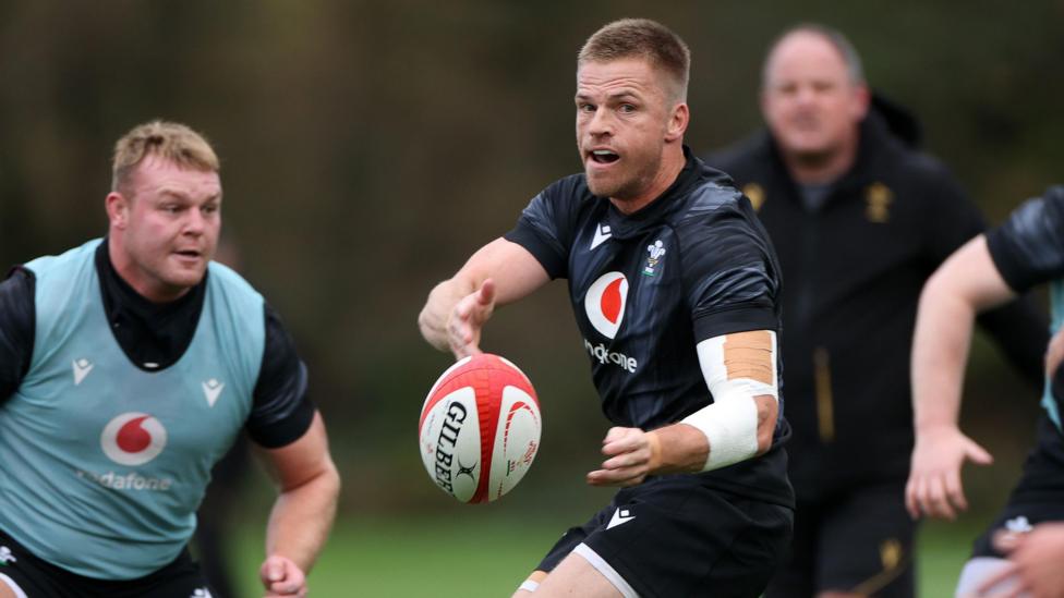 Gareth Anscombe: Gloucester fly-half inspired by Wales return - BBC Sport
