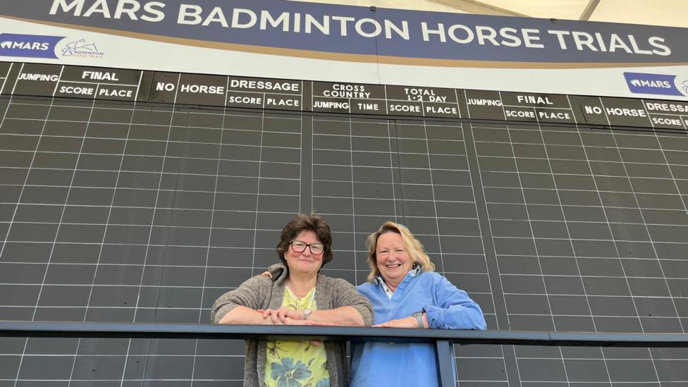 Badminton Horse Trials: The team behind the scenes of the event - BBC News