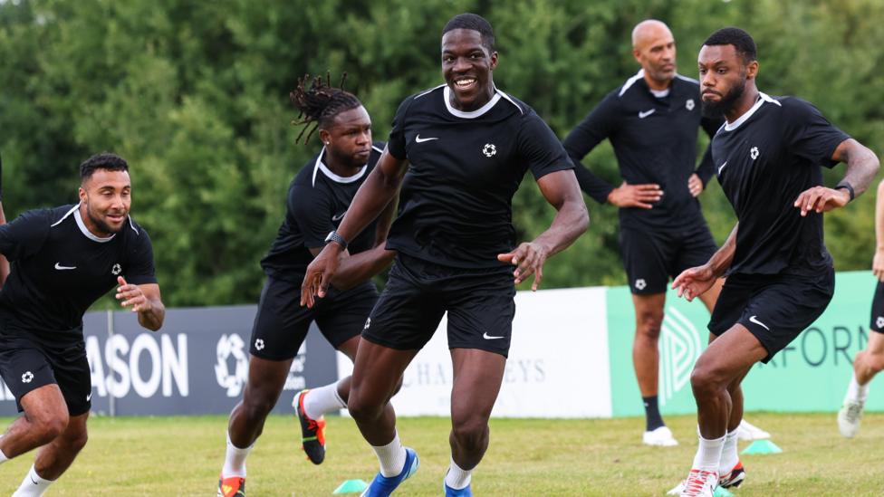 Football transfers: Why free agent players can be 'gold dust' after ...