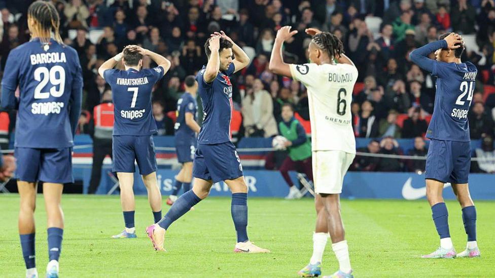 Paris St-Germain 1-3 Nice: PSG lose first Ligue 1 game of season - BBC Sport