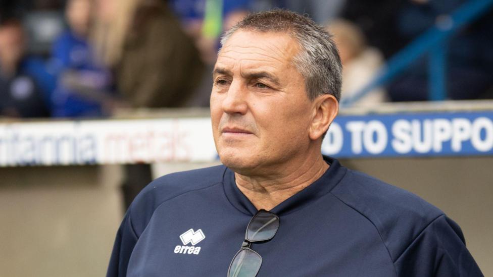 Yeovil Town: Richard Dryden and Jerry Gill leave coaching staff - BBC Sport