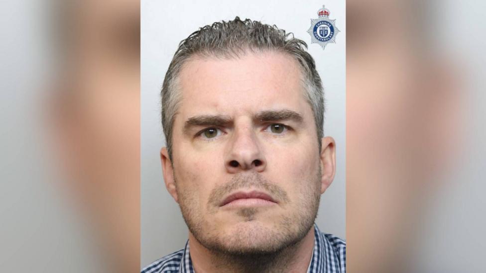 Teacher Simon Clark who posed as teen to groom girls is jailed - BBC News