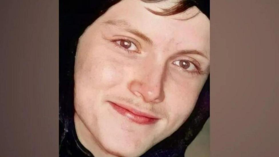 Boy detained over 'revenge' murder of Stretford teenager - BBC News