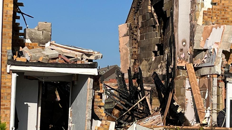 Yate house explosion: Pictures show the devastation left behind - BBC News