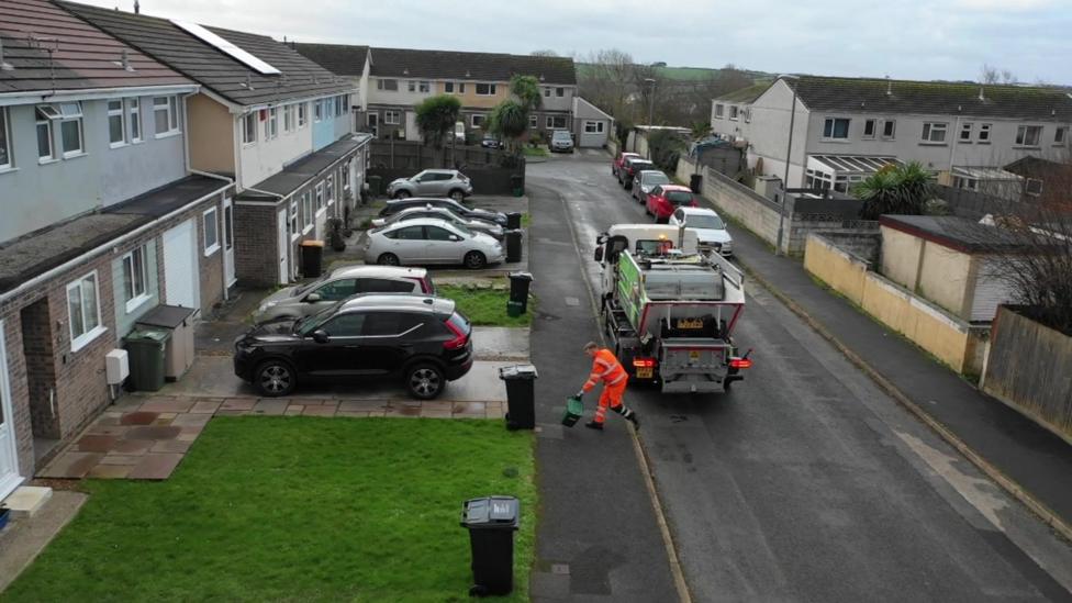 Food waste and recycling rates boost Cornwall rubbish collections - BBC ...